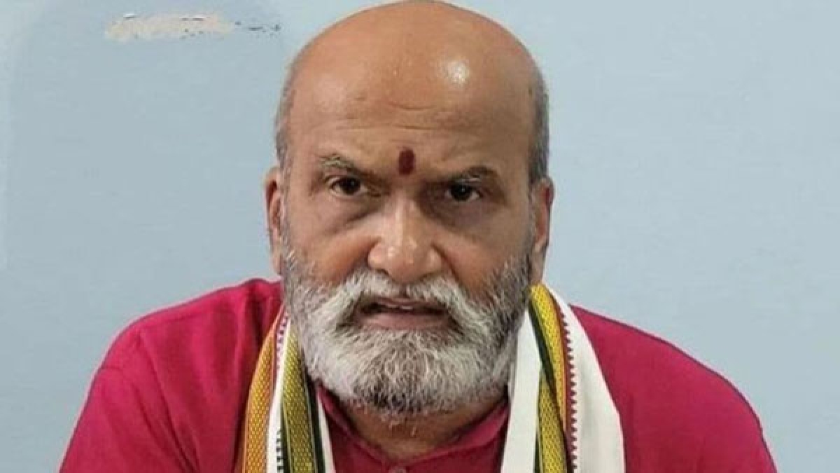 Pramod Muthalik: మహిళల రక్షణ కోసం ఇంట్లో కత్తులు సిద్ధం చేసుకోండి ...