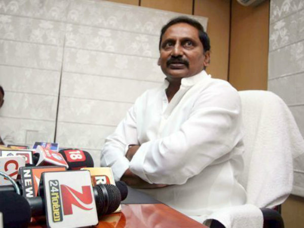 కిరణ్ రెడ్డికి భుజం నొప్పి: రాయపాటి, మంత్రులు భేటీ | Kiran Reddy ...