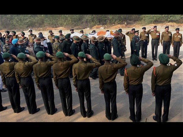 రాయ్ అంత్యక్రియలు: 'వీర మరణం', 'నా ప్రగాఢ సానుభూతి' (ఫోటోలు) | Colonel ...