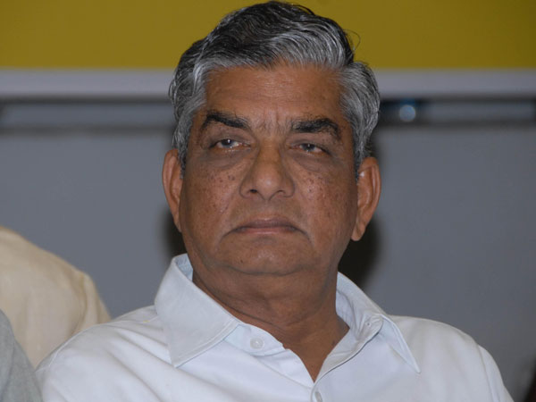 ఎవరి పేర్లూ చెప్పను, అన్నీ మీరే చూస్తారు: కొడుకుపై సీబీఐ కేసు మీద విజయ ...