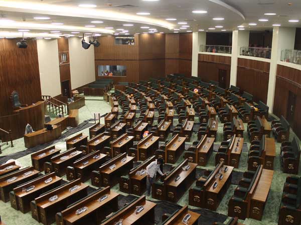 కొత్త అసెంబ్లీ 'స్పెషాలిటీస్' ఇవే!: మైకులు విరగొట్టడం ఇక కుదరదు ...