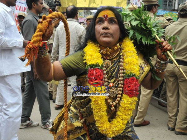 బోనాల ఉత్సవాల్లో 'ఫలహార బండి' విశిష్టత: 'రంగం' ప్రత్యేకతలు ...
