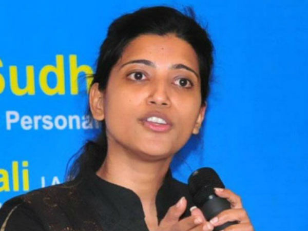 అమ్రాపాలి సాహసం: పాండవుల గుట్టపైకి కలెక్టర్, ప్రశంసలు | Warangal Urban ...