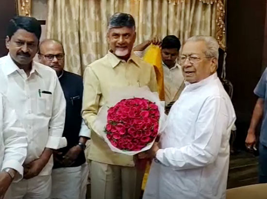 ఎన్టీఆర్‌తో అనుబంధాన్ని గుర్తు చేసుకున్న ఏపి గవర్నర్... గవర్నర్‌ను ...