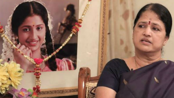 Actress Pratyusha's mother response on priyanka Reddy rape and Murder ...