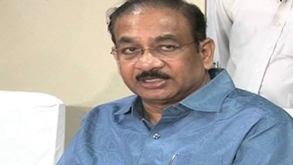 కులాన్ని కులంతోనే ఢీ: జగన్ సర్కార్‌లోకి రిటైర్డ్ సీఎస్ రమాకాంత్ రెడ్డి ...