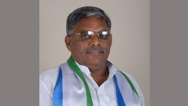 టీడీపీ సీనియర్ నేత జ్యోతుల నెహ్రూకి గుండెపోటు... ఆస్పత్రిలో చేరిక ...