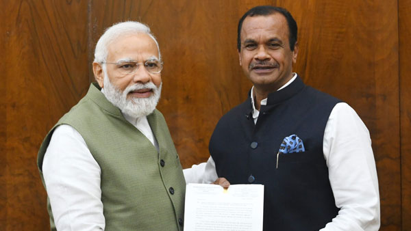 Komatireddy Venkata Reddy: PM Modiతో Telangana Congress MP సమావేశం ...