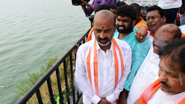 గణేష్ నిమజ్జనానికి ఆంక్షలు ఎందుకు.?హిందువుల ఐఖ్యత కేసీఆర్ కు నచ్చదన్న ...