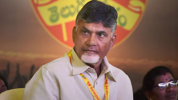 వైసీపీ సంక్షేమ పథకాలపై చంద్రబాబు వ్యూహం? | tdp chief Chandrababu naidu strategy on YCP welfare ...