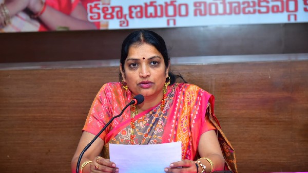Usha Sricharan: ఏపీ మంత్రి ఉషా శ్రీచరణ్ పై నాన్ బెయిలబుల్ వారెంట్ ...