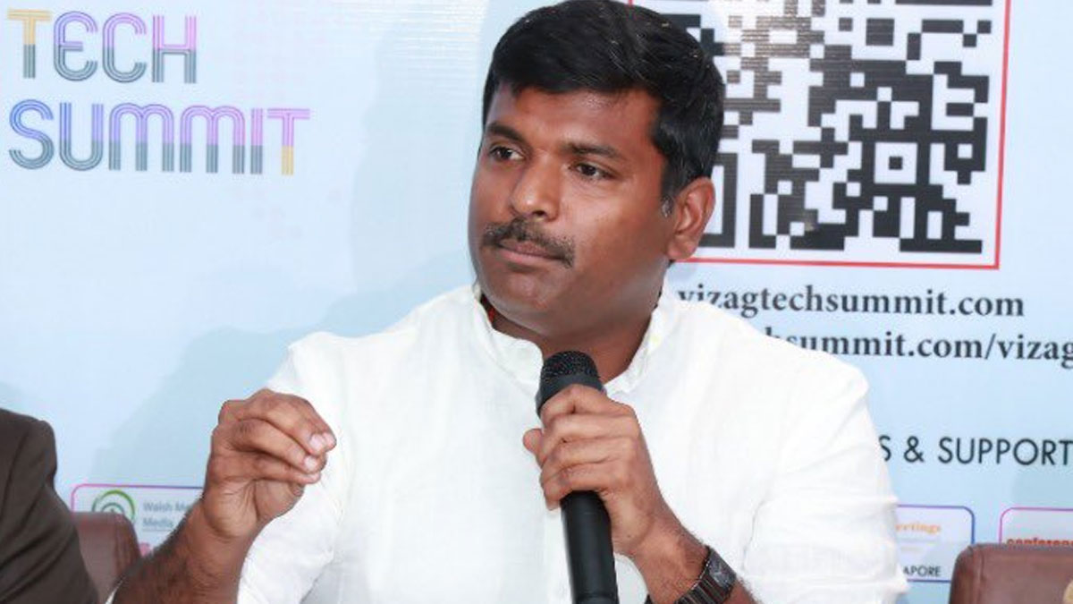 విశాఖ కేంద్రంగా ఏపీ ముఖచిత్రం మారబోతుంది - మంత్రి అమర్‌నాథ్‌ ..!! | Minister Gudivada Amarnath ...