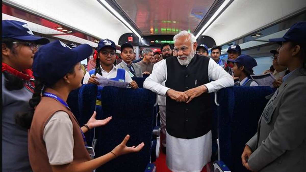 ప్రధాని మోడీ మన్ కీ బాత్ హైలైట్స్: హోలీపండుగ, పేరిణి, ఈ సంజీవనితోపాటు ఎన్నో!! | PM Modi's Mann ...