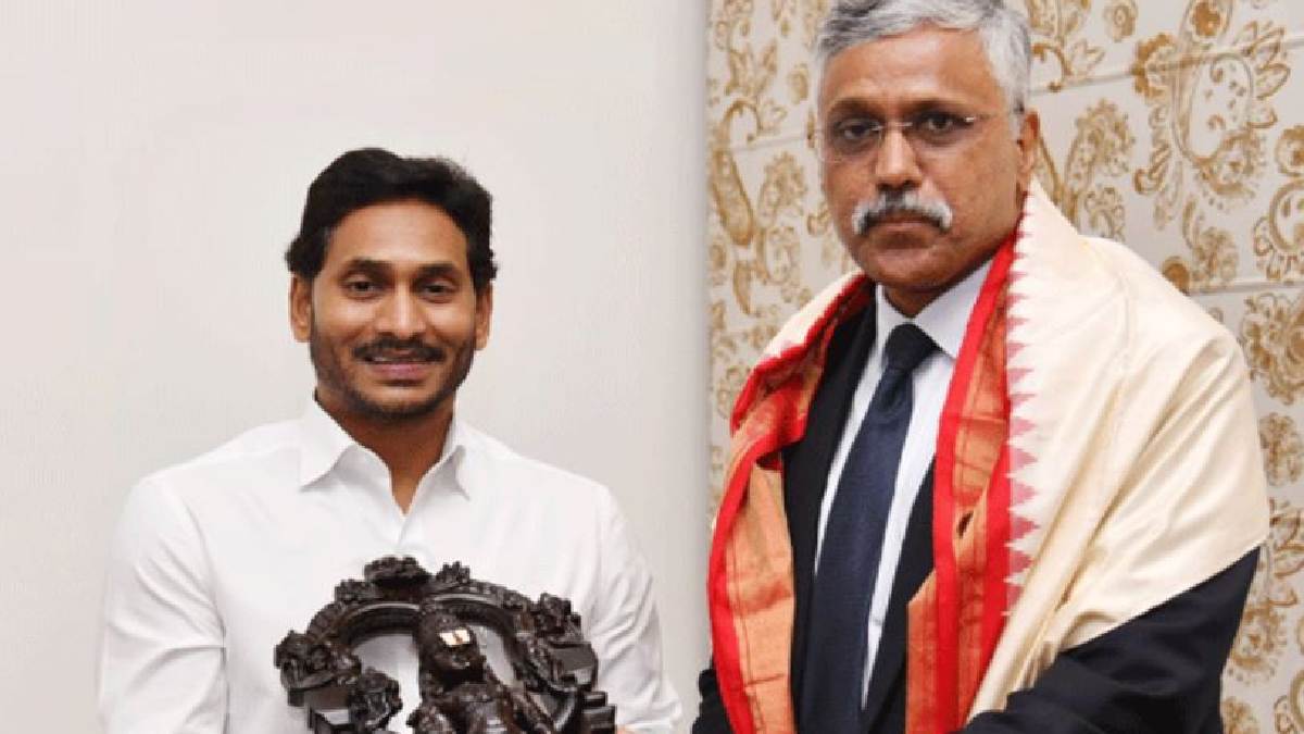 ఏపీ కేడర్ ఐఎఎస్ అధికారిపై కేంద్రం కీలక నిర్ణయం.. | Defence Secretary ...