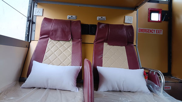 ఏపీఎస్ఆర్టీసీ నాన్ ఏసీ స్లీపర్ కోచ్‌- రైళ్లను తలదన్నేలా..!! | APSRTC ...