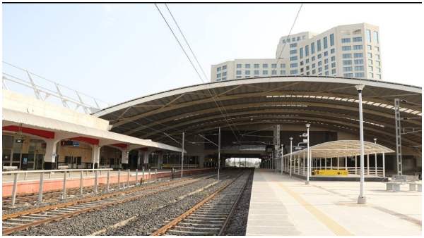 స్టేషన్ ఒకటే.. ప్లాట్ ఫారాల మధ్య దూరం 2 కిలోమీటర్లు | new barauni ...