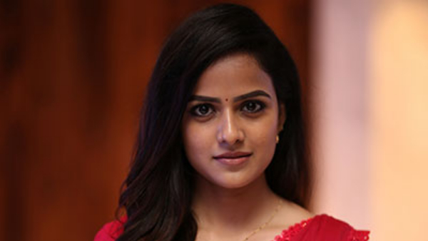 Baby movie :బాత్ రూమ్‌లో ఆ పని చేస్తూ అమ్మకు దొరికిపోయా..'బేబీ' హీరోయిన్ షాకింగ్ కామెంట్స్ ...