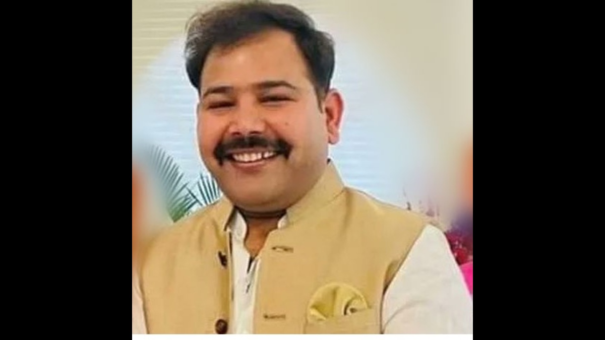 వందల కోట్ల లావాదేవీలు!: అవన్నీ ఫేక్ అంటూ పీఎస్‌లో కేంద్రమంత్రి కుమారుడు ప్రతాప్ ఫిర్యాదు | Row ...