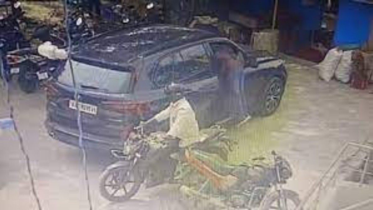 ఆన్ లైన్ గ్యాంబ్లింగ్, లగ్జరీ కారులో తిరుగుతూ అర్దరాత్రి ?, వీడి ...