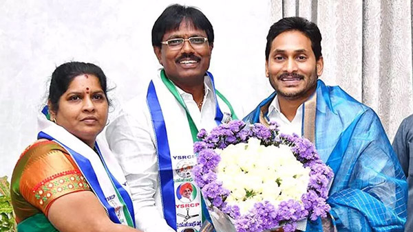 ఆళ్ల రామకృష్ణారెడ్డి రాజీనామాతో.. అనూహ్య పరిణామాలు: బీసీ నేతకు ఫోన్ ...