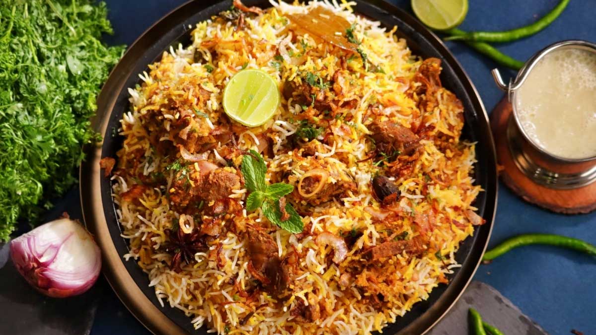 అదిరిపోయిన హైదరాబాద్ బిర్యానీ! | Hyderabad Biryani has secured the 39th ...