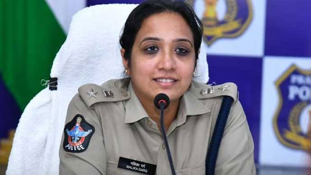 రాజకీయనాయకులకు పల్నాడు ఎస్పీ మలికా గార్గ్ వార్నింగ్.. పోలీస్ అధికారులకు ...